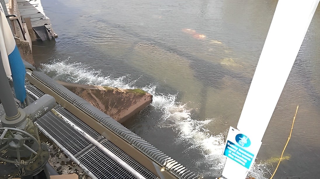 Innovative Bubble Barrier Fish Diversion in The River Usk